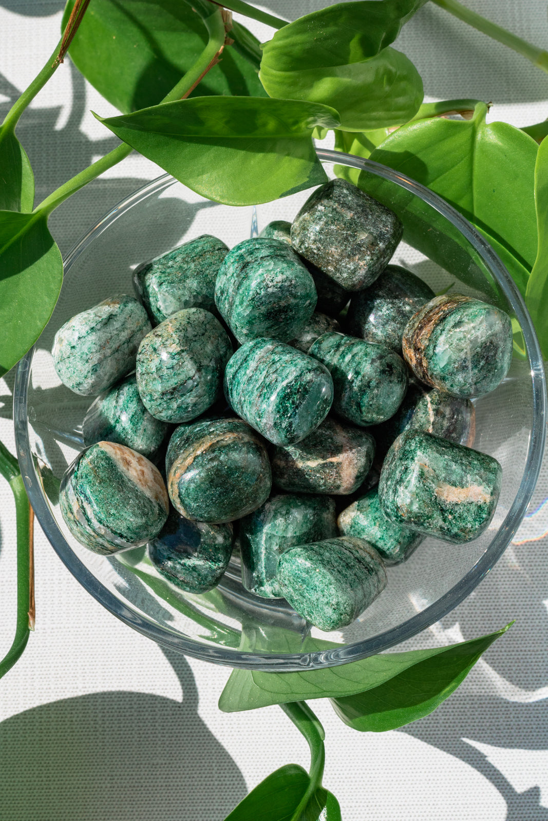 Emerald Quartz Tumbled Stone – Selene Stone