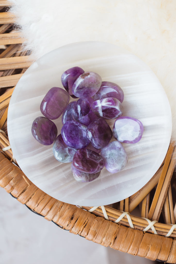 Dogtooth Amethyst Smooth Stone – Selene Stone